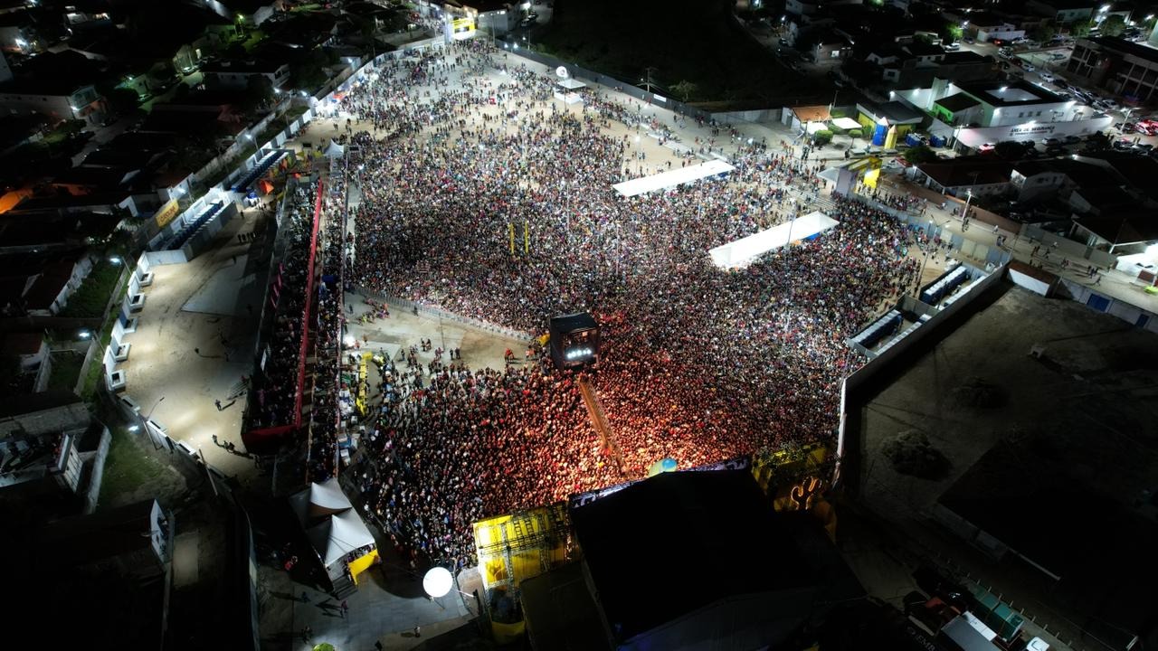 Portal TV Sol - Entretenimento - Cerca_de_90