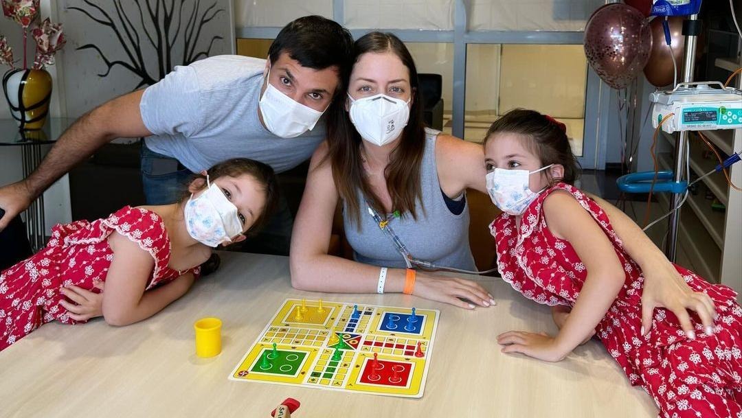 Portal TV Sol - Entretenimento - Fabiana_Justus_recebe